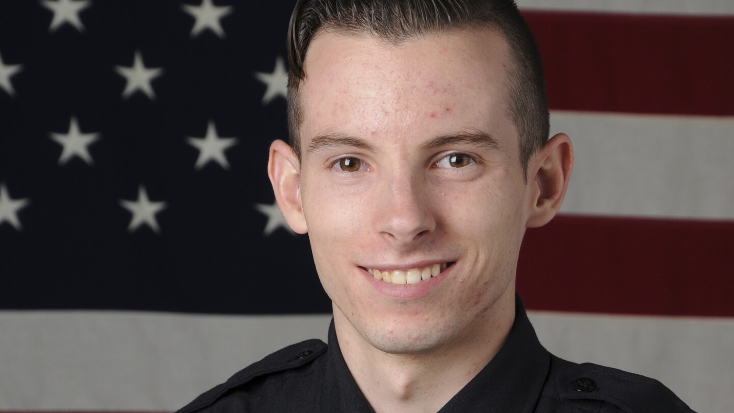 Pa. officer's last act after he was shot was to rescue a colleague ...