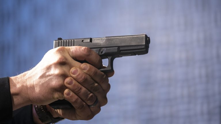 Seattle files lawsuit against Glock, local gun shops over 'switches ...