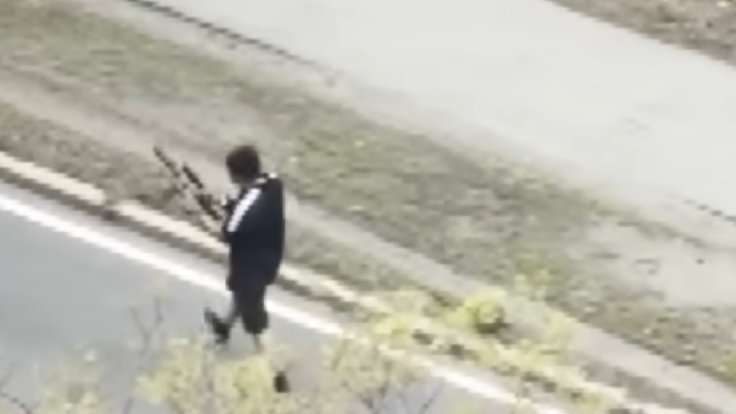 Armed Marine vet helps Mass. officers take down gunman firing rounds ...